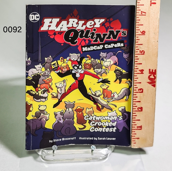 DC Comics | Other | Dc Comics Harley Quinns Madcap Capers Book Red ...